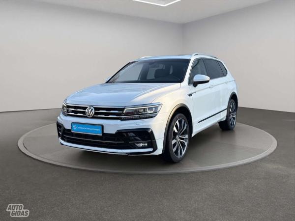 Balts Volkswagen Tiguan Allspace 2020 Kauņa, ar dzinēja tilpumu 1.50 L un nobraukumu 58 tūkst. km par 32473 €, foto 2 vietnē AUTOMOTO.COM.LV
