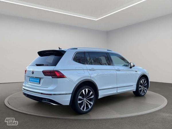 Balts Volkswagen Tiguan Allspace 2020 Kauņa, ar dzinēja tilpumu 1.50 L un nobraukumu 58 tūkst. km par 32473 €, foto 4 vietnē AUTOMOTO.COM.LV