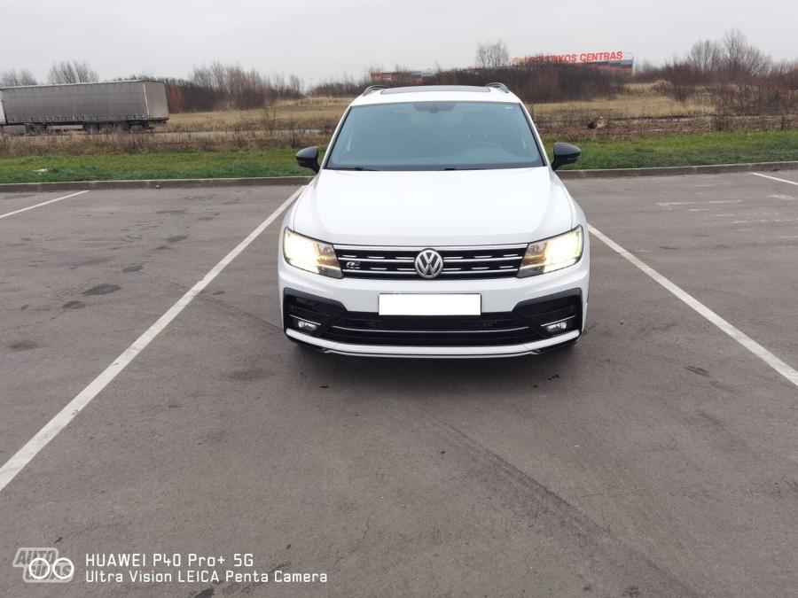 White Volkswagen Tiguan Allspace 2021 in Kaunas, with an engine capacity of 2.00 L and mileage of 147 thousand km for 16000 €, photo 7 on AUTOMOTO.COM.LV