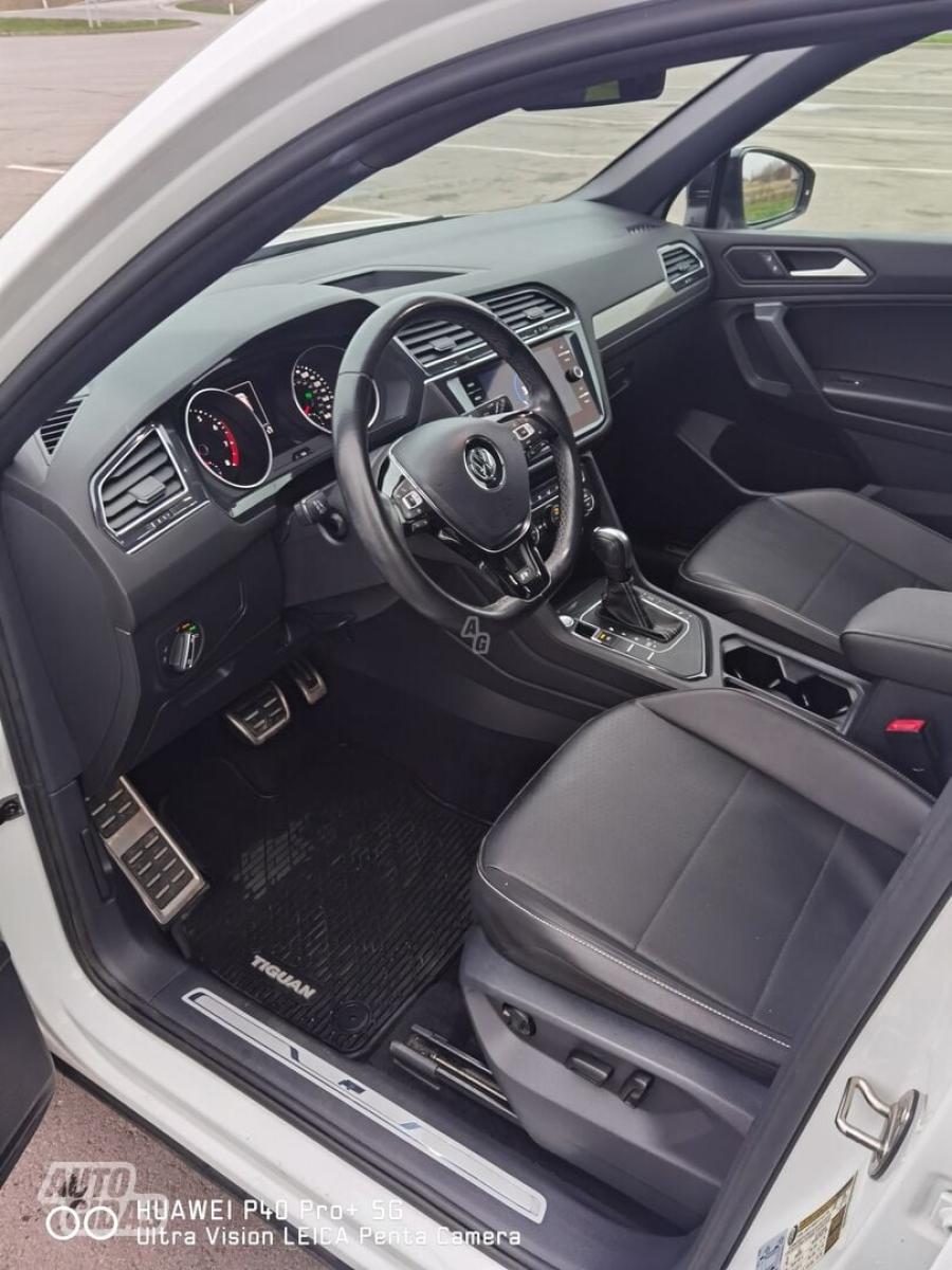 White Volkswagen Tiguan Allspace 2021 in Kaunas, with an engine capacity of 2.00 L and mileage of 147 thousand km for 16000 €, photo 12 on AUTOMOTO.COM.LV