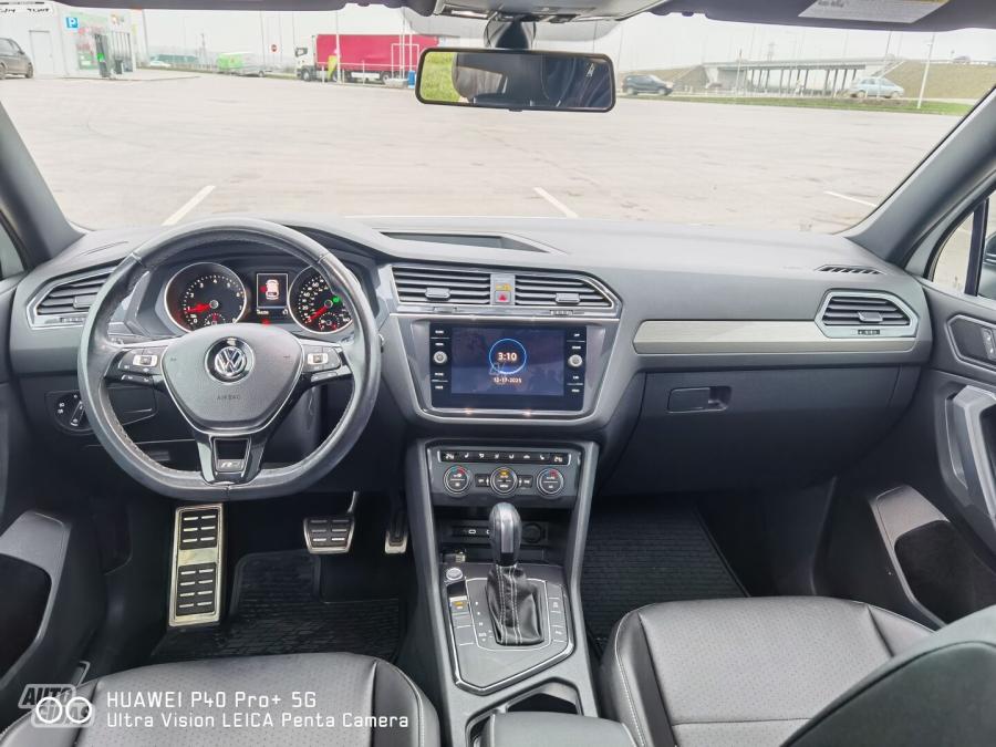 White Volkswagen Tiguan Allspace 2021 in Kaunas, with an engine capacity of 2.00 L and mileage of 147 thousand km for 16000 €, photo 15 on AUTOMOTO.COM.LV