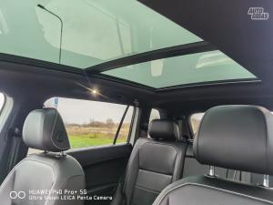 White Volkswagen Tiguan Allspace 2021 in Kaunas, with an engine capacity of 2.00 L and mileage of 147 thousand km for 16000 €, photo 16 on AUTOMOTO.COM.LV