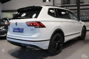 White Volkswagen Tiguan Allspace 2021 in Kaunas, with an engine capacity of 2.00 L and mileage of 91 thousand km for 29559 €, photo 5 on AUTOMOTO.COM.LV