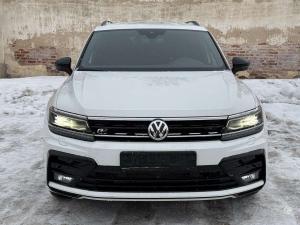 White Volkswagen Tiguan Allspace 2021 in Kaunas, with an engine capacity of 0.00 L and mileage of 161 thousand km for 24999 €, photo 2 on AUTOMOTO.COM.LV