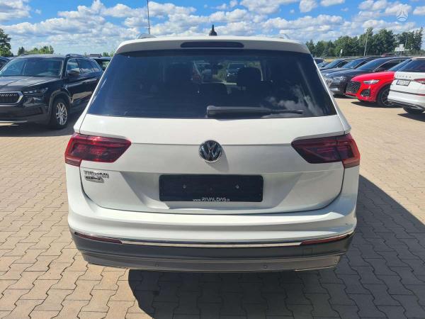 Белый Фольксваген Tiguan Allspace 2021 в Шяуляй, объемом двигателя 1.50 л и пробегом 185 тыс. км за 20500 €, фото 7 на AUTOMOTO.COM.LV