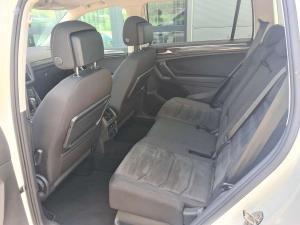 Balts Volkswagen Tiguan Allspace 2021 Šauļi, ar dzinēja tilpumu 1.50 L un nobraukumu 185 tūkst. km par 20500 €, foto 20 vietnē AUTOMOTO.COM.LV