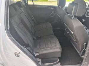 Balts Volkswagen Tiguan Allspace 2021 Šauļi, ar dzinēja tilpumu 1.50 L un nobraukumu 185 tūkst. km par 20500 €, foto 21 vietnē AUTOMOTO.COM.LV