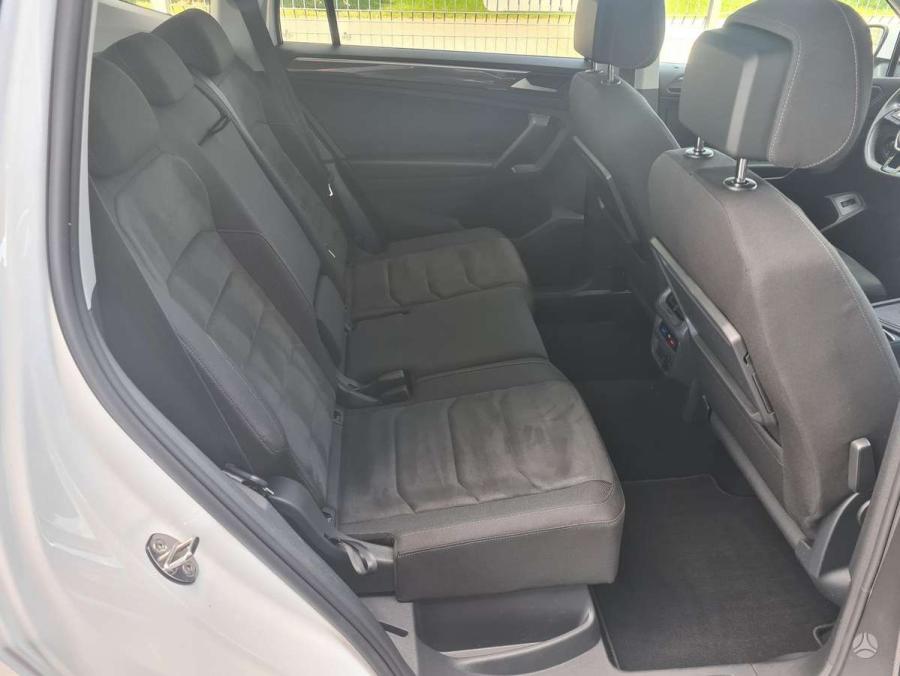 Balts Volkswagen Tiguan Allspace 2021 Šauļi, ar dzinēja tilpumu 1.50 L un nobraukumu 185 tūkst. km par 20500 €, foto 21 vietnē AUTOMOTO.COM.LV