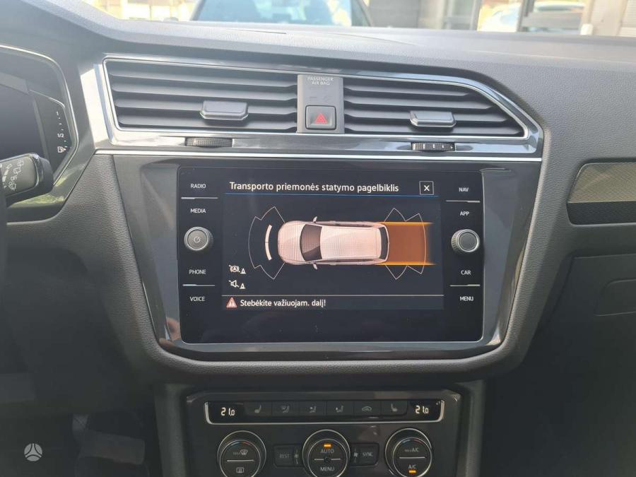 Balts Volkswagen Tiguan Allspace 2021 Šauļi, ar dzinēja tilpumu 1.50 L un nobraukumu 185 tūkst. km par 20500 €, foto 29 vietnē AUTOMOTO.COM.LV