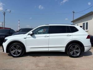 Balts Volkswagen Tiguan Allspace 2021 Viļņa, ar dzinēja tilpumu 1.97 L un nobraukumu 211 tūkst. km par 18990 €, foto 3 vietnē AUTOMOTO.COM.LV