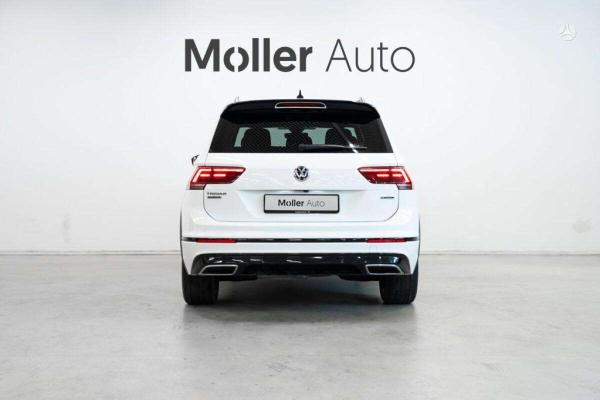 Volkswagen Tiguan Allspace 2021 in Vilnius on AUTOMOTO.COM.LV White Volkswagen Tiguan Allspace 2021 in Vilnius, with an engine capacity of 2.00 L and mileage of 196 thousand km for 20900 €, photo 7 on AUTOMOTO.COM.LV