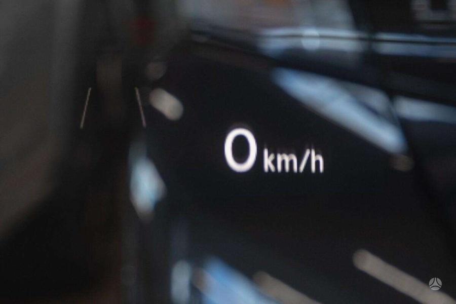 White Volkswagen Tiguan Allspace 2021 in Vilnius, with an engine capacity of 2.00 L and mileage of 196 thousand km for 20900 €, photo 14 on AUTOMOTO.COM.LV