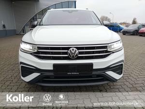 White Volkswagen Tiguan Allspace 2022 in Kaunas, with an engine capacity of 2.00 L and mileage of 72 thousand km for 32141 €, photo 2 on AUTOMOTO.COM.LV