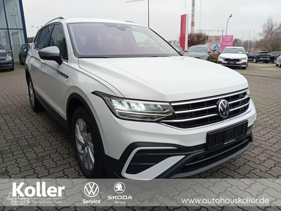 White Volkswagen Tiguan Allspace 2022 in Kaunas, with an engine capacity of 2.00 L and mileage of 72 thousand km for 32141 €, photo 3 on AUTOMOTO.COM.LV
