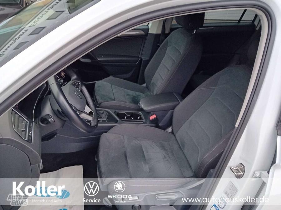 White Volkswagen Tiguan Allspace 2022 in Kaunas, with an engine capacity of 2.00 L and mileage of 72 thousand km for 32141 €, photo 10 on AUTOMOTO.COM.LV