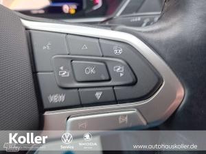White Volkswagen Tiguan Allspace 2022 in Kaunas, with an engine capacity of 2.00 L and mileage of 72 thousand km for 32141 €, photo 15 on AUTOMOTO.COM.LV