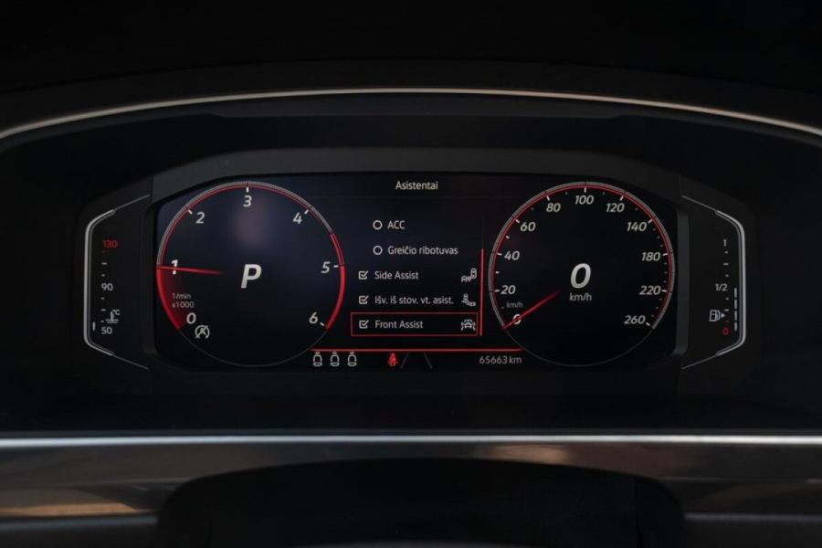 White Volkswagen Tiguan Allspace 2022 in Vilnius, with an engine capacity of 2.00 L and mileage of 66 thousand km for 28900 €, photo 25 on AUTOMOTO.COM.LV