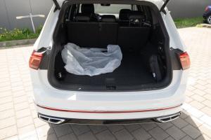 White Volkswagen Tiguan Allspace 2022 in Vilnius, with an engine capacity of 2.00 L and mileage of 66 thousand km for 28900 €, photo 27 on AUTOMOTO.COM.LV