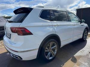 Balts Volkswagen Tiguan Allspace 2022 Viļņa, ar dzinēja tilpumu 1.97 L un nobraukumu 173 tūkst. km par 22800 €, foto 7 vietnē AUTOMOTO.COM.LV
