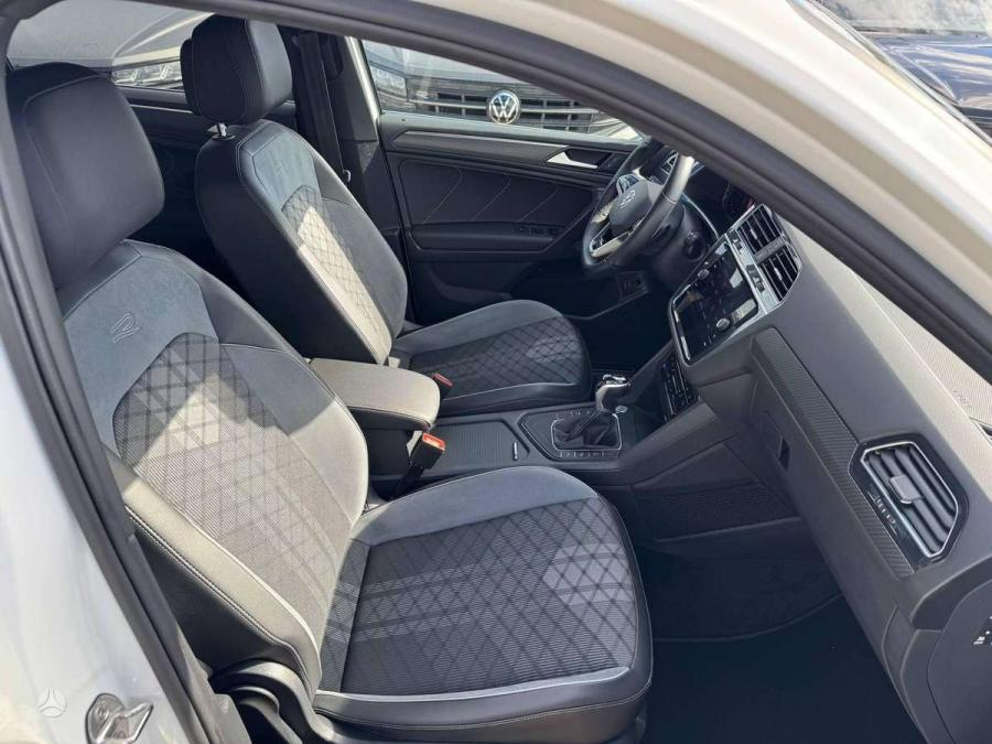 Balts Volkswagen Tiguan Allspace 2022 Viļņa, ar dzinēja tilpumu 1.97 L un nobraukumu 173 tūkst. km par 22800 €, foto 15 vietnē AUTOMOTO.COM.LV