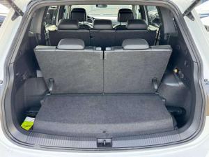 Balts Volkswagen Tiguan Allspace 2022 Viļņa, ar dzinēja tilpumu 1.97 L un nobraukumu 173 tūkst. km par 22800 €, foto 28 vietnē AUTOMOTO.COM.LV