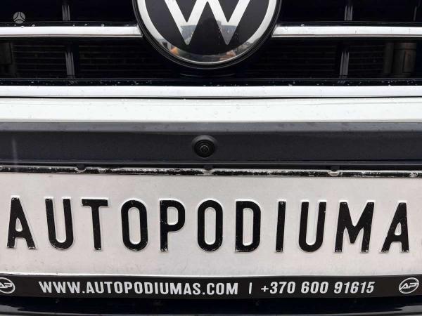 White Volkswagen Tiguan Allspace 2022 in Vilnius, with an engine capacity of 2.00 L and mileage of 130 thousand km for 29800 €, photo 5 on AUTOMOTO.COM.LV