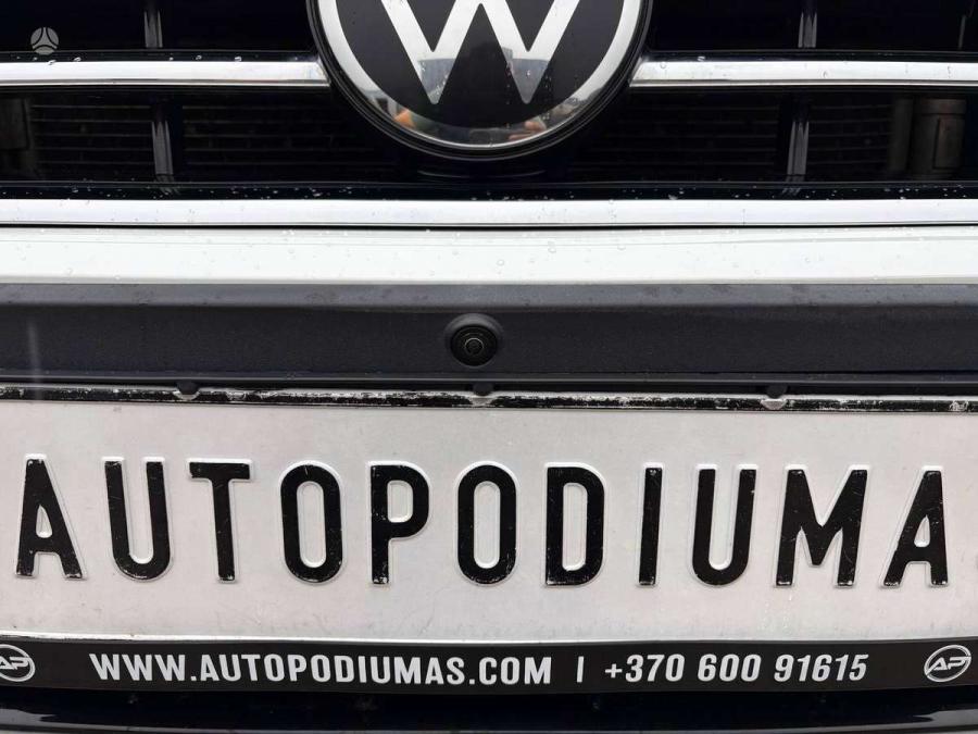 White Volkswagen Tiguan Allspace 2022 in Vilnius, with an engine capacity of 2.00 L and mileage of 130 thousand km for 29800 €, photo 6 on AUTOMOTO.COM.LV