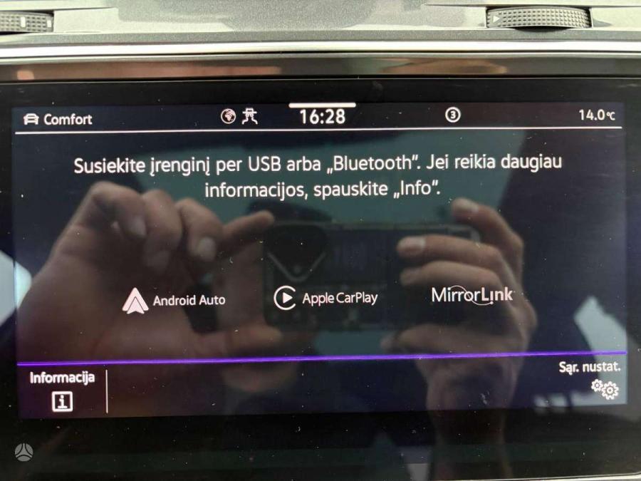 White Volkswagen Tiguan Allspace 2022 in Vilnius, with an engine capacity of 2.00 L and mileage of 130 thousand km for 29800 €, photo 28 on AUTOMOTO.COM.LV