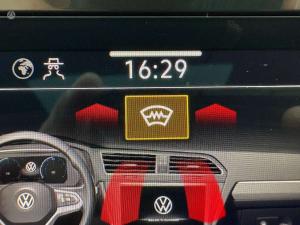 White Volkswagen Tiguan Allspace 2022 in Vilnius, with an engine capacity of 2.00 L and mileage of 130 thousand km for 29800 €, photo 33 on AUTOMOTO.COM.LV