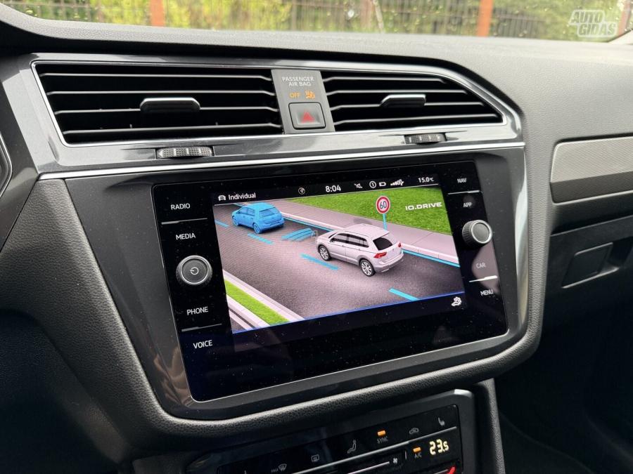 Белый Фольксваген Tiguan Allspace 2022 в Вильнюс, объемом двигателя 2.00 л и пробегом 44 тыс. км за 29000 €, фото 6 на AUTOMOTO.COM.LV