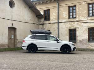Белый Фольксваген Tiguan Allspace 2022 в Вильнюс, объемом двигателя 2.00 л и пробегом 76 тыс. км за 26000 €, фото 3 на AUTOMOTO.COM.LV
