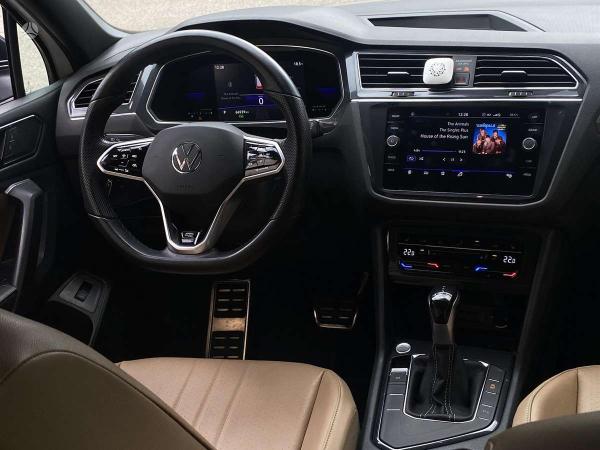 Белый Фольксваген Tiguan Allspace 2022 в Вильнюс, объемом двигателя 2.00 л и пробегом 76 тыс. км за 26000 €, фото 6 на AUTOMOTO.COM.LV