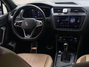 Белый Фольксваген Tiguan Allspace 2022 в Вильнюс, объемом двигателя 2.00 л и пробегом 76 тыс. км за 26000 €, фото 7 на AUTOMOTO.COM.LV
