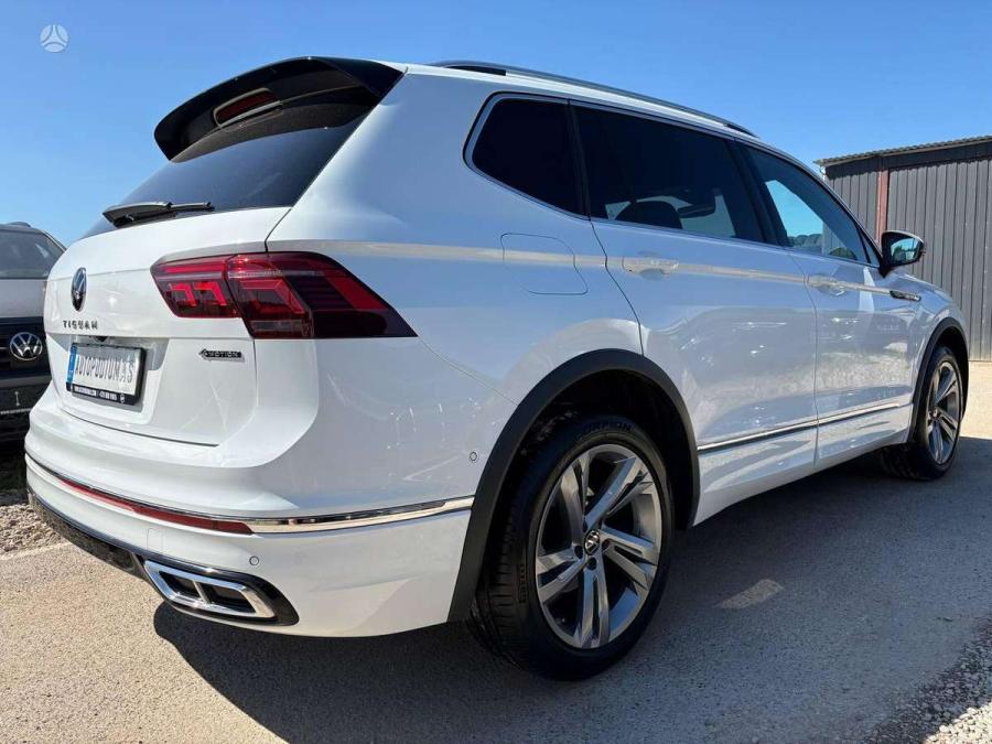 Balts Volkswagen Tiguan Allspace 2022 Viļņa, ar dzinēja tilpumu 2.00 L un nobraukumu 202 tūkst. km par 24300 €, foto 8 vietnē AUTOMOTO.COM.LV
