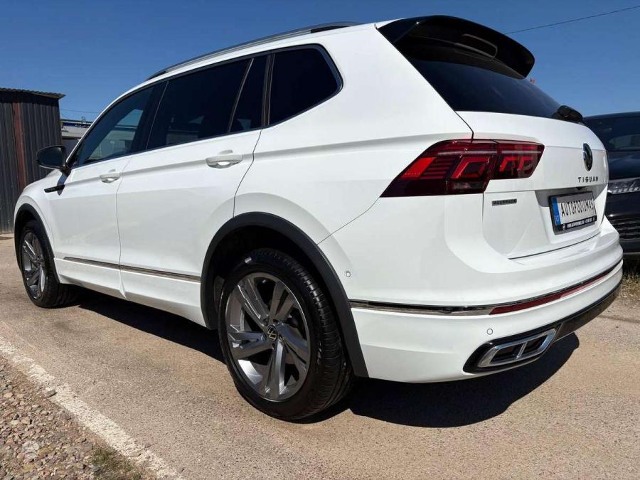 Balts Volkswagen Tiguan Allspace 2022 Viļņa, ar dzinēja tilpumu 2.00 L un nobraukumu 202 tūkst. km par 24300 €, foto 9 vietnē AUTOMOTO.COM.LV