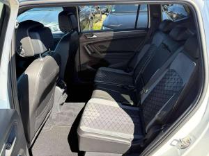 Balts Volkswagen Tiguan Allspace 2022 Viļņa, ar dzinēja tilpumu 2.00 L un nobraukumu 202 tūkst. km par 24300 €, foto 16 vietnē AUTOMOTO.COM.LV