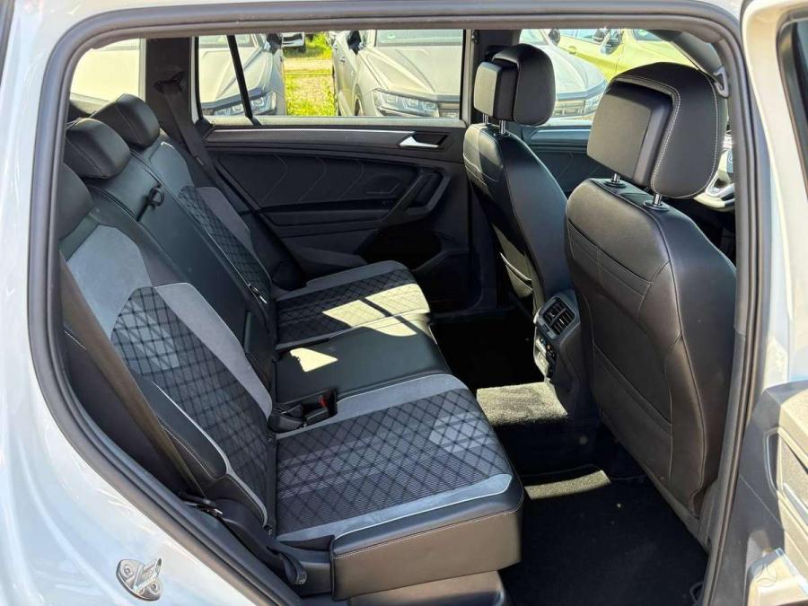 Balts Volkswagen Tiguan Allspace 2022 Viļņa, ar dzinēja tilpumu 2.00 L un nobraukumu 202 tūkst. km par 24300 €, foto 18 vietnē AUTOMOTO.COM.LV