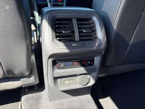Balts Volkswagen Tiguan Allspace 2022 Viļņa, ar dzinēja tilpumu 2.00 L un nobraukumu 202 tūkst. km par 24300 €, foto 19 vietnē AUTOMOTO.COM.LV
