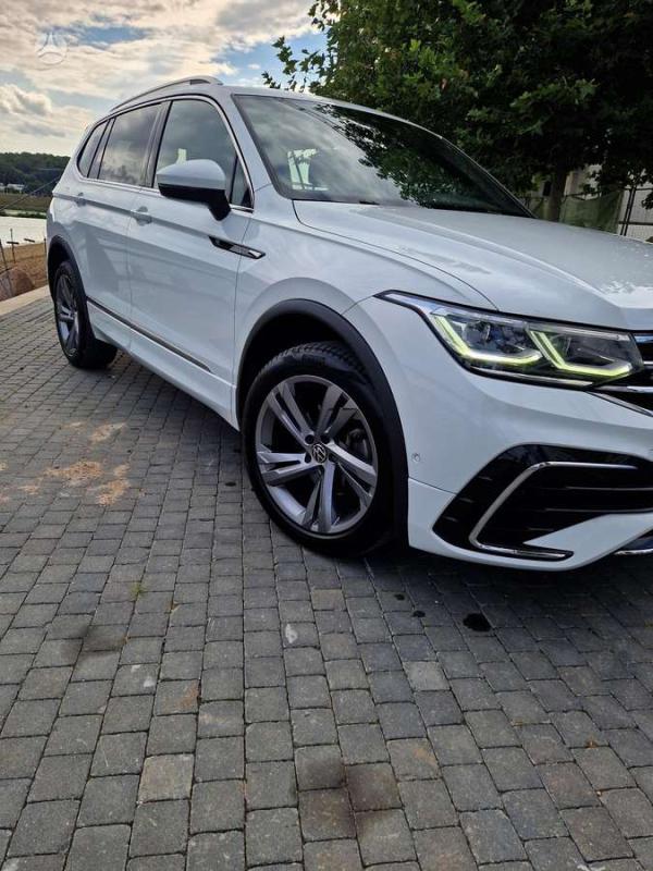 Белый Фольксваген Tiguan Allspace 2022 в Каунас, объемом двигателя 1.50 л и пробегом 67 тыс. км за 29900 €, фото 5 на AUTOMOTO.COM.LV