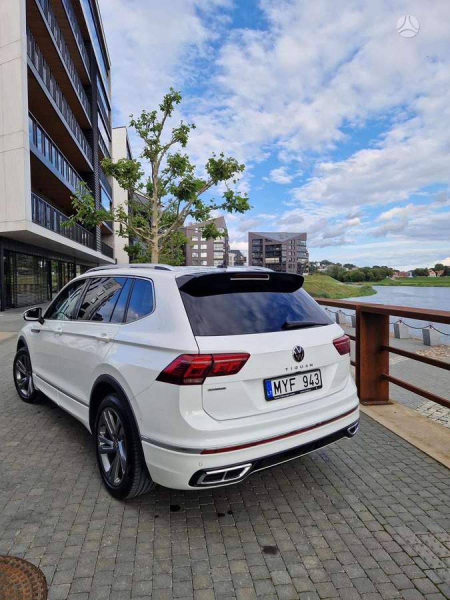 Balts Volkswagen Tiguan Allspace 2022 Kauņa, ar dzinēja tilpumu 1.50 L un nobraukumu 67 tūkst. km par 29900 €, foto 6 vietnē AUTOMOTO.COM.LV