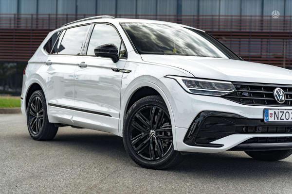 White Volkswagen Tiguan Allspace 2022 in Klaipeda, with an engine capacity of 2.00 L and mileage of 31 thousand km for 23800 €, photo 7 on AUTOMOTO.COM.LV