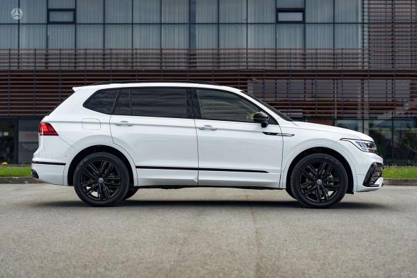 White Volkswagen Tiguan Allspace 2022 in Klaipeda, with an engine capacity of 2.00 L and mileage of 31 thousand km for 23800 €, photo 9 on AUTOMOTO.COM.LV