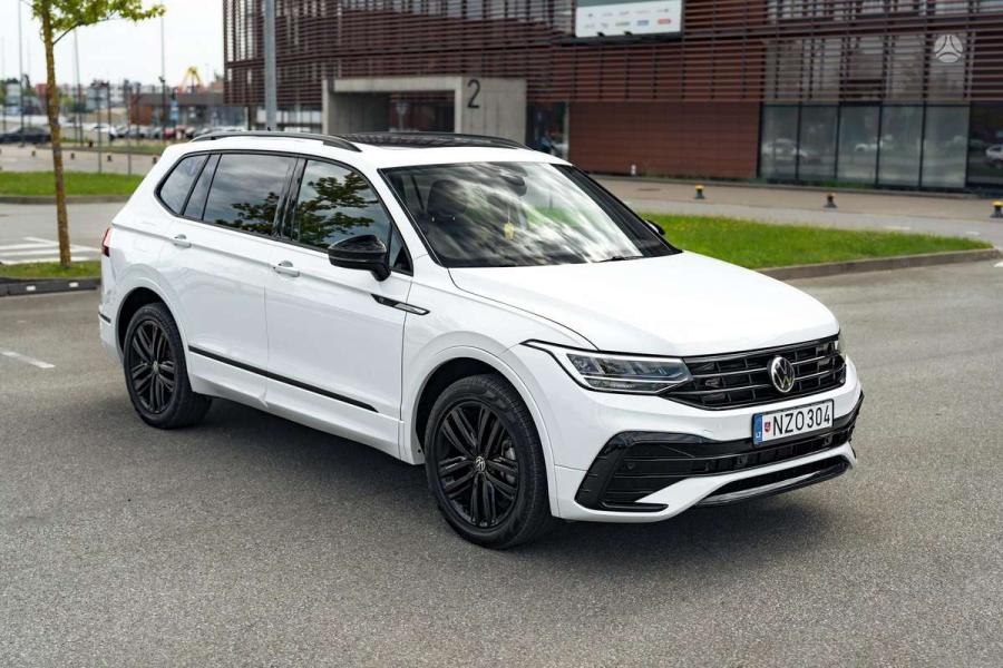 White Volkswagen Tiguan Allspace 2022 in Klaipeda, with an engine capacity of 2.00 L and mileage of 31 thousand km for 23800 €, photo 11 on AUTOMOTO.COM.LV