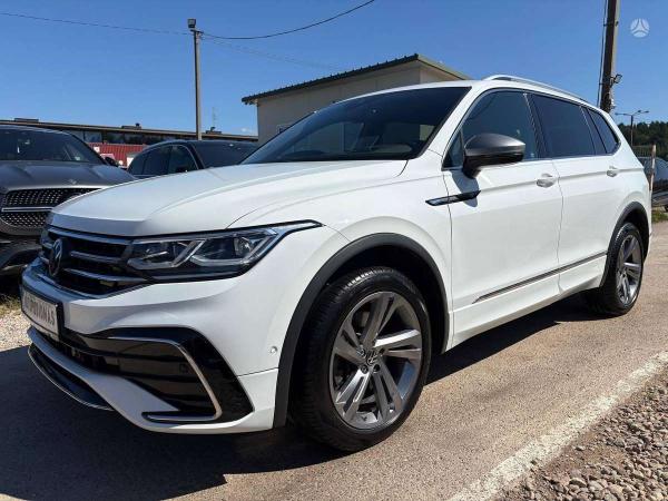 Balts Volkswagen Tiguan Allspace 2022 Viļņa, ar dzinēja tilpumu 2.00 L un nobraukumu 202 tūkst. km par 23700 €, foto 1 vietnē AUTOMOTO.COM.LV