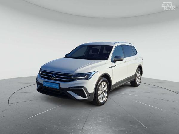 Balts Volkswagen Tiguan Allspace 2023 Kauņa, ar dzinēja tilpumu 1.50 L un nobraukumu 45 tūkst. km par 33092 €, foto 2 vietnē AUTOMOTO.COM.LV