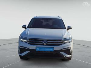 Balts Volkswagen Tiguan Allspace 2023 Kauņa, ar dzinēja tilpumu 1.50 L un nobraukumu 45 tūkst. km par 33092 €, foto 3 vietnē AUTOMOTO.COM.LV