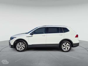 Balts Volkswagen Tiguan Allspace 2023 Kauņa, ar dzinēja tilpumu 1.50 L un nobraukumu 45 tūkst. km par 33092 €, foto 6 vietnē AUTOMOTO.COM.LV