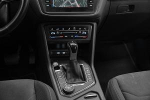 Белый Фольксваген Tiguan Allspace 2023 в Вильнюс, объемом двигателя 2.00 л и пробегом 90 тыс. км за 29950 €, фото 14 на AUTOMOTO.COM.LV