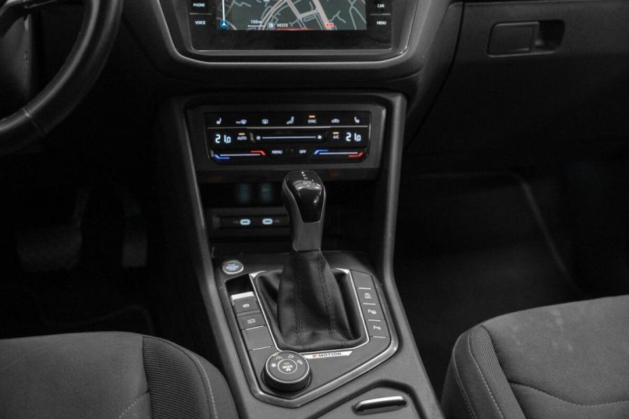 Белый Фольксваген Tiguan Allspace 2023 в Вильнюс, объемом двигателя 2.00 л и пробегом 90 тыс. км за 29950 €, фото 14 на AUTOMOTO.COM.LV