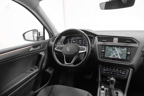Balts Volkswagen Tiguan Allspace 2023 Viļņa, ar dzinēja tilpumu 2.00 L un nobraukumu 90 tūkst. km par 29950 €, foto 8 vietnē AUTOMOTO.COM.LV